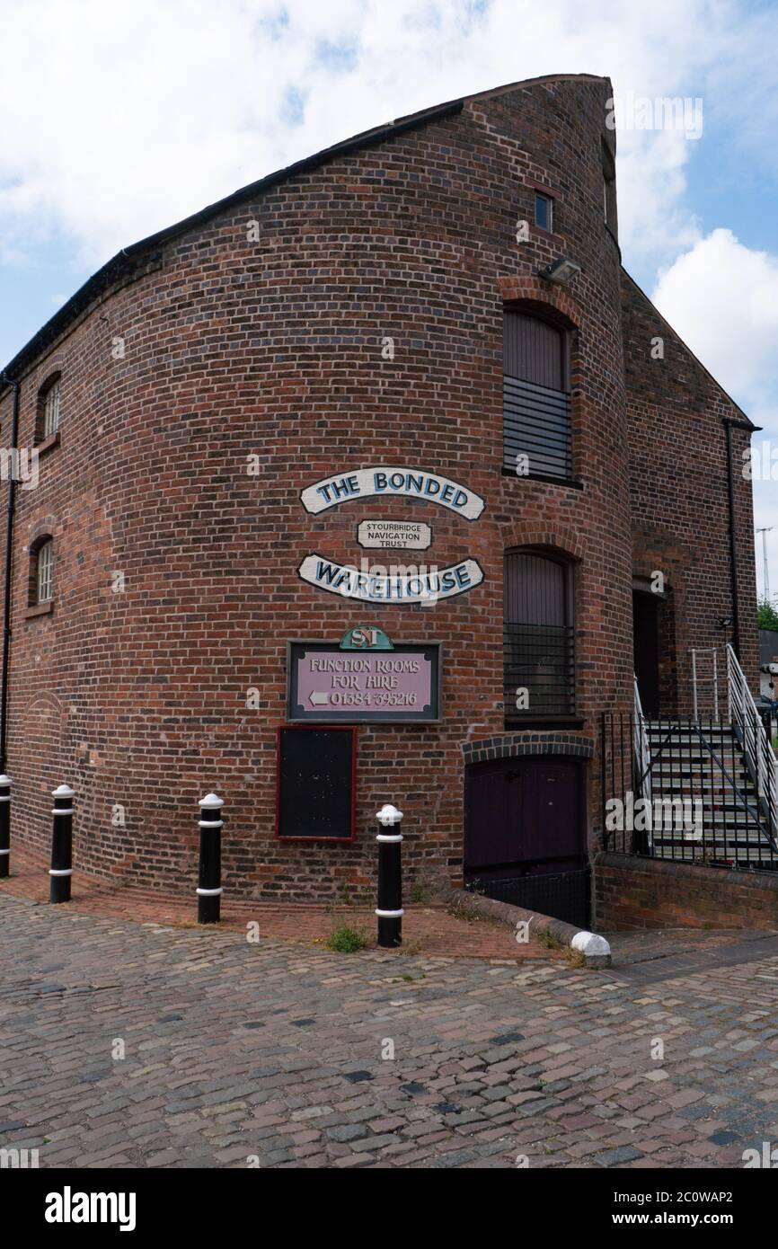 Bonded warehouse hi-res stock photography and images - Alamy