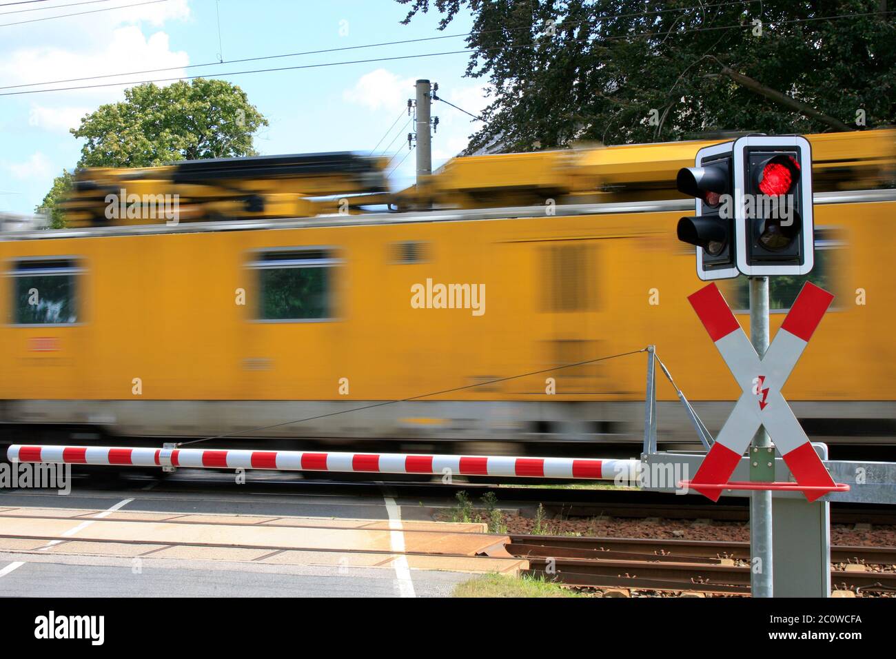 Level crossing signal lamp hi-res stock photography and images - Alamy