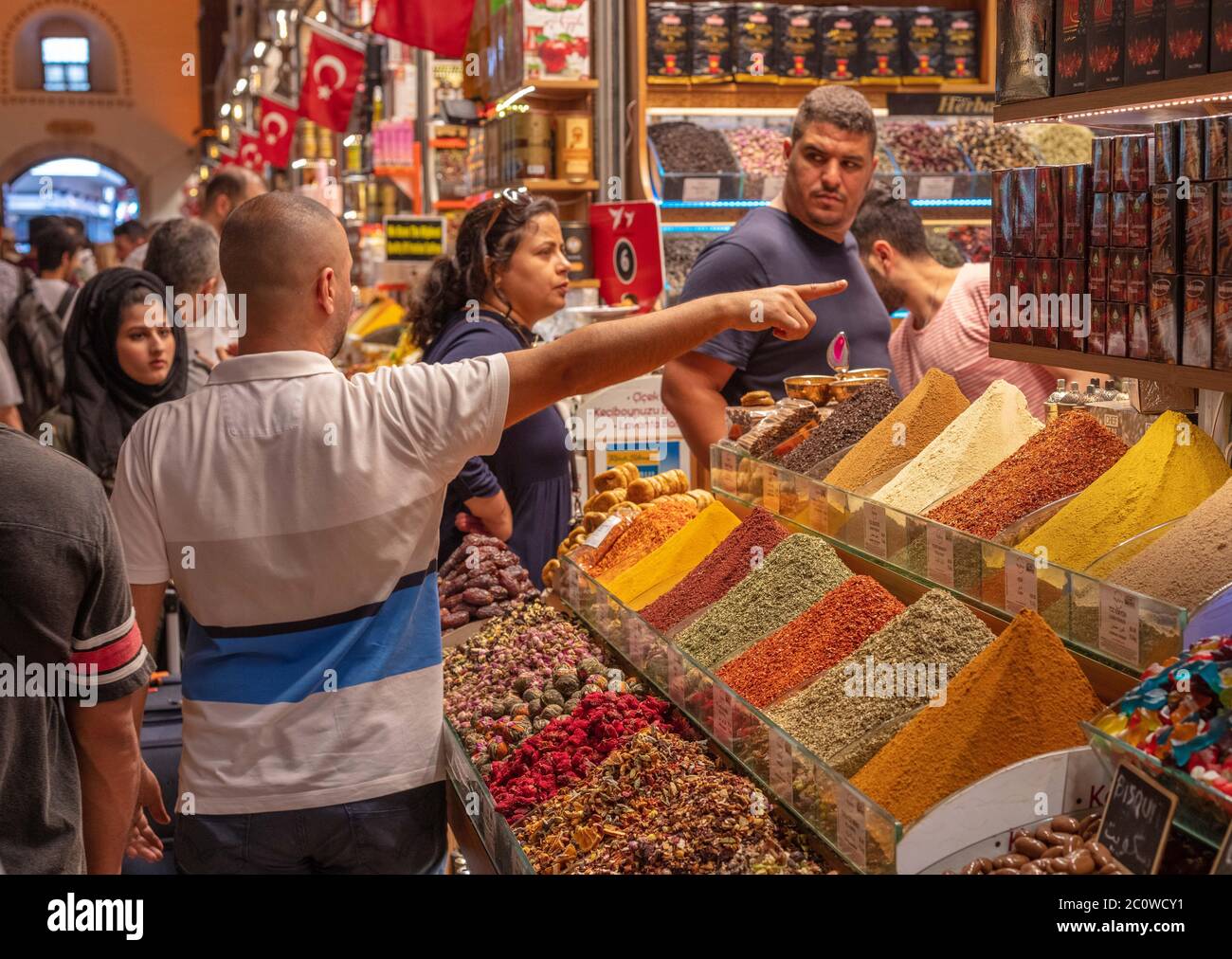 Spice market istanbul hi-res stock photography and images - Alamy