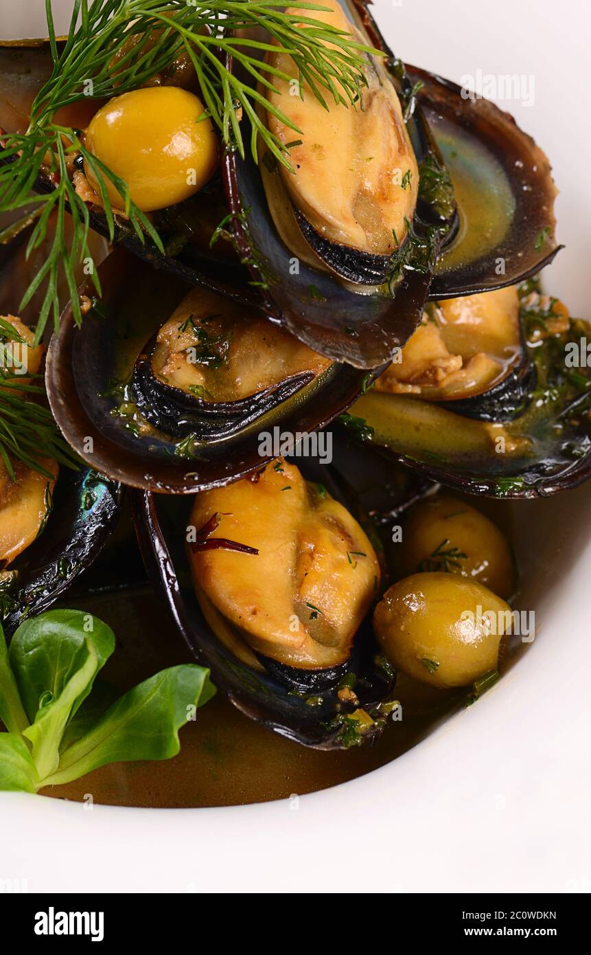 Black shell mussels hi-res stock photography and images - Alamy