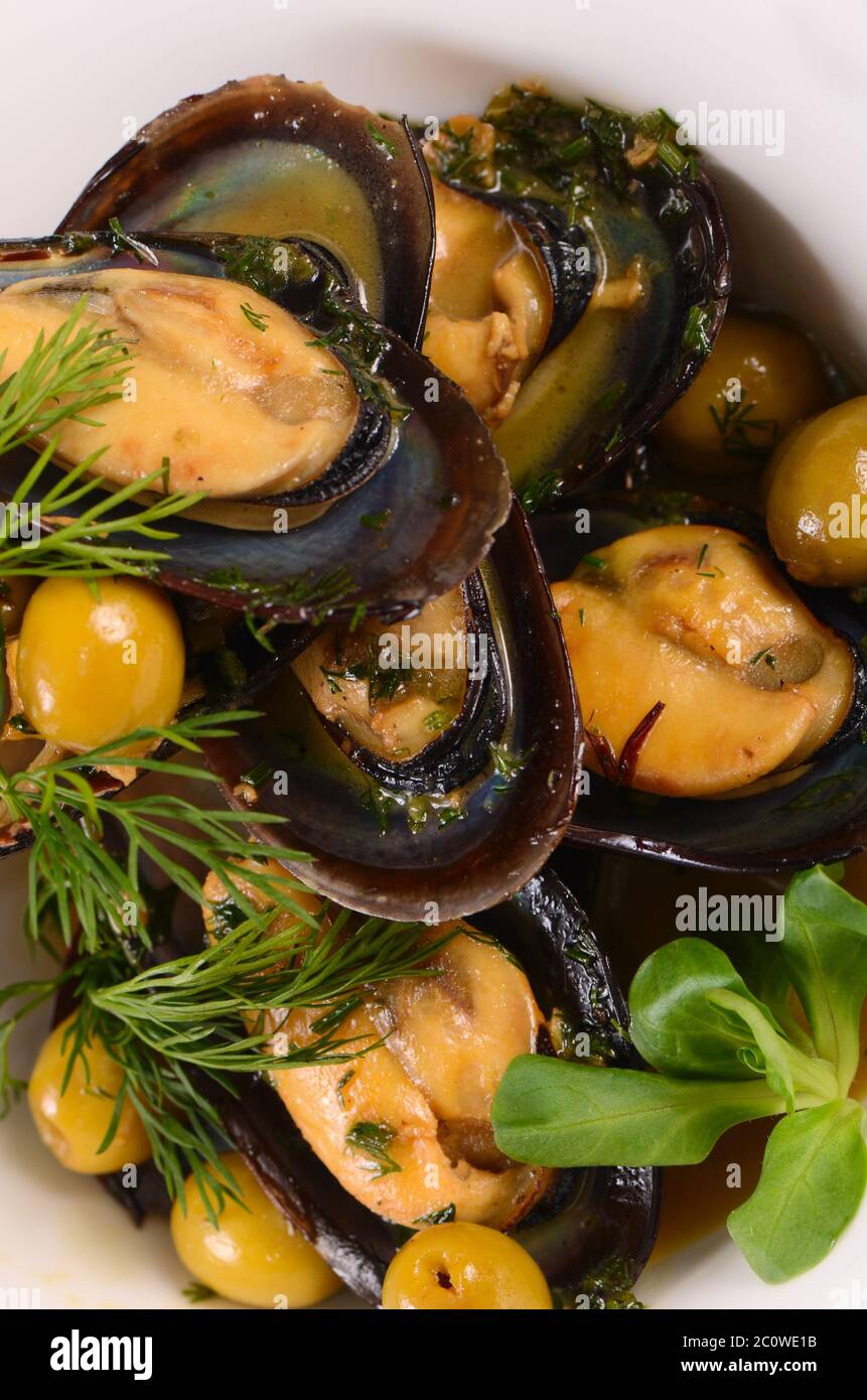Black shell mussels hi-res stock photography and images - Alamy