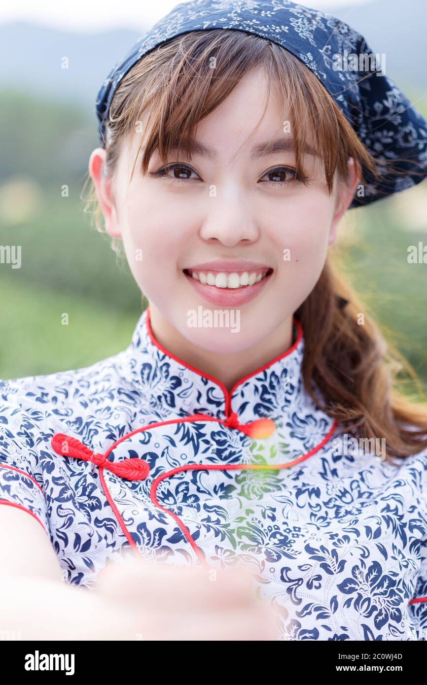 asian beautiful tea girl in plantation Stock Photo - Alamy