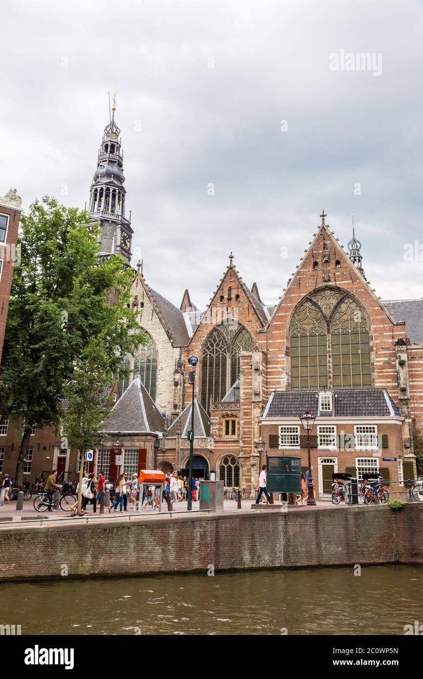 Oude Kerk (Old Church) in Amsterdam Stock Photo - Alamy