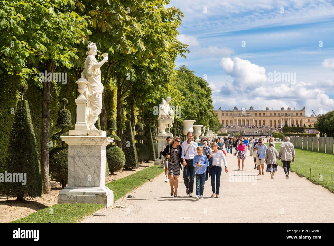 Front facade versailles palace versailles hi-res stock photography and ...