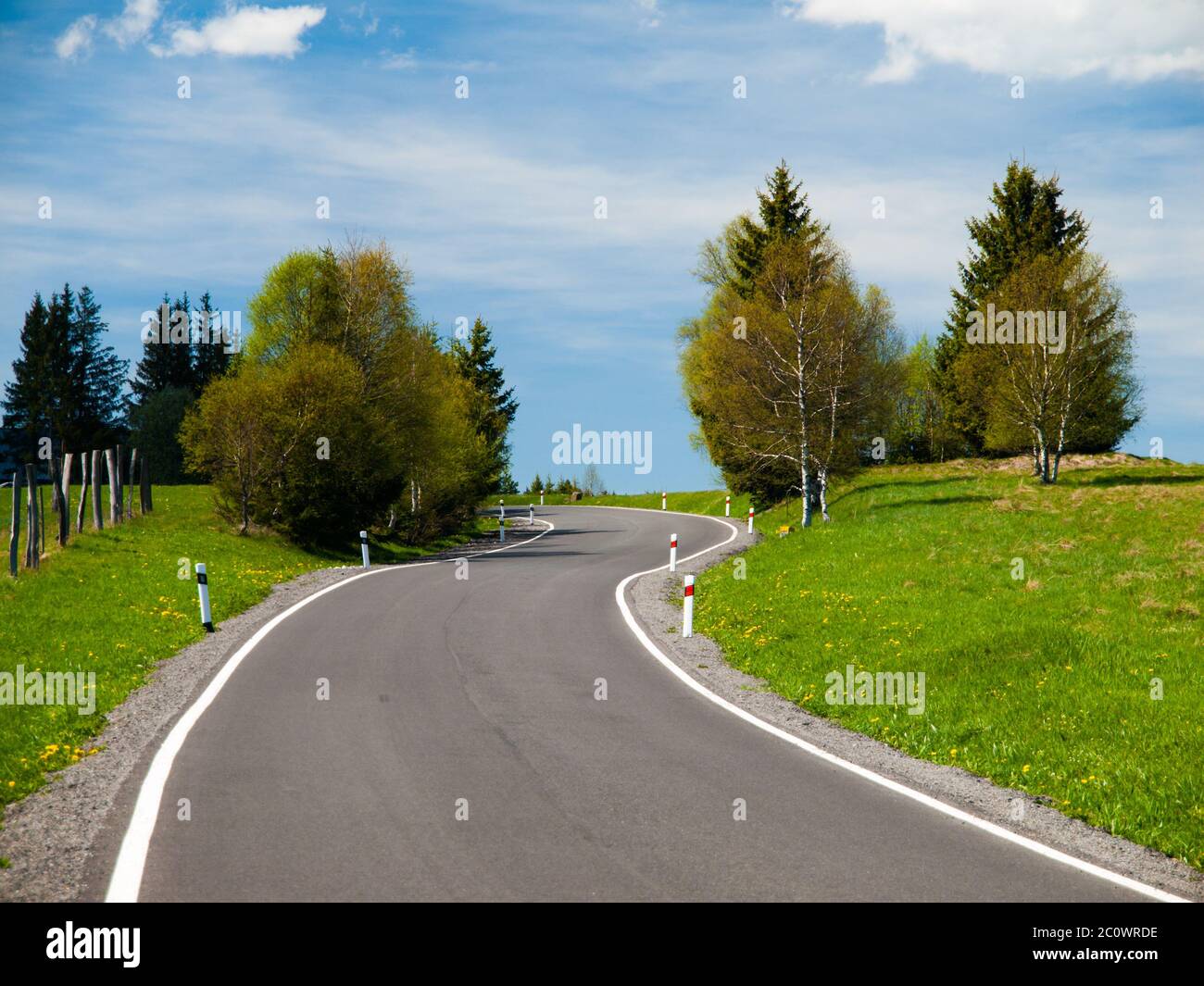 Road line route hi-res stock photography and images - Alamy