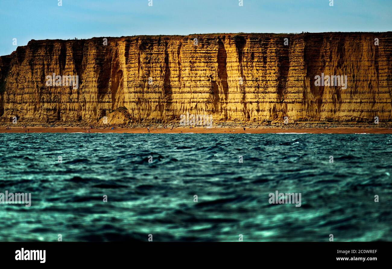East cliff beach hi-res stock photography and images - Alamy