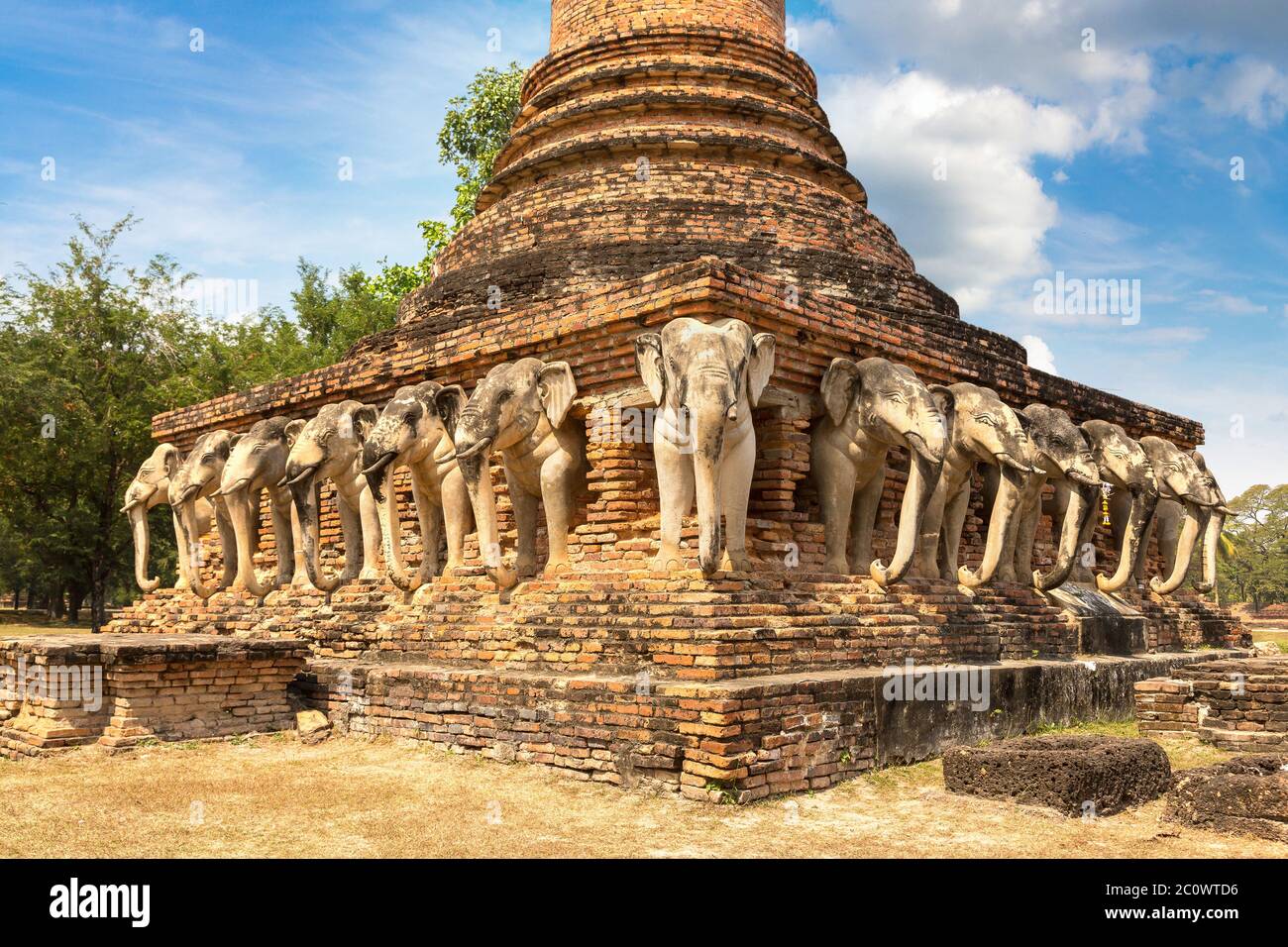 Wat Sorasak Temple (Elephant Temple) in Sukhothai historical park ...