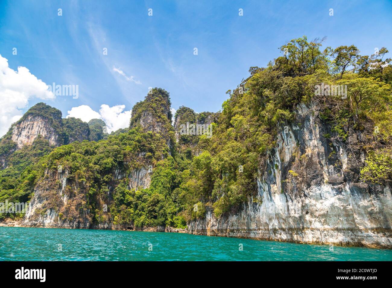 Beautiful nature at Cheow Lan lake, Ratchaprapha Dam, Khao Sok National ...