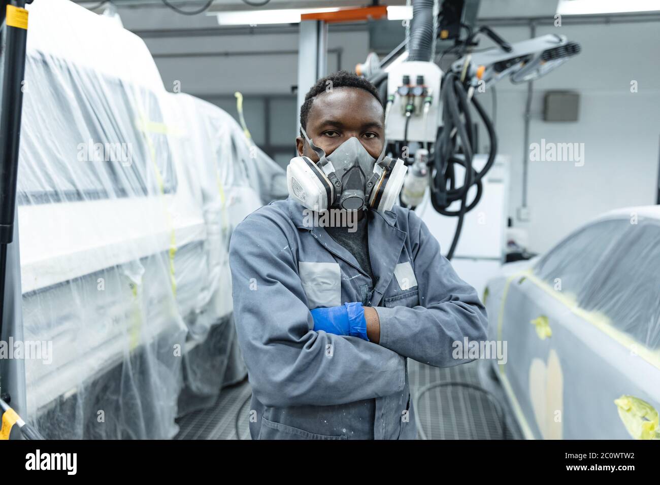 Car painter hi-res stock photography and images - Alamy