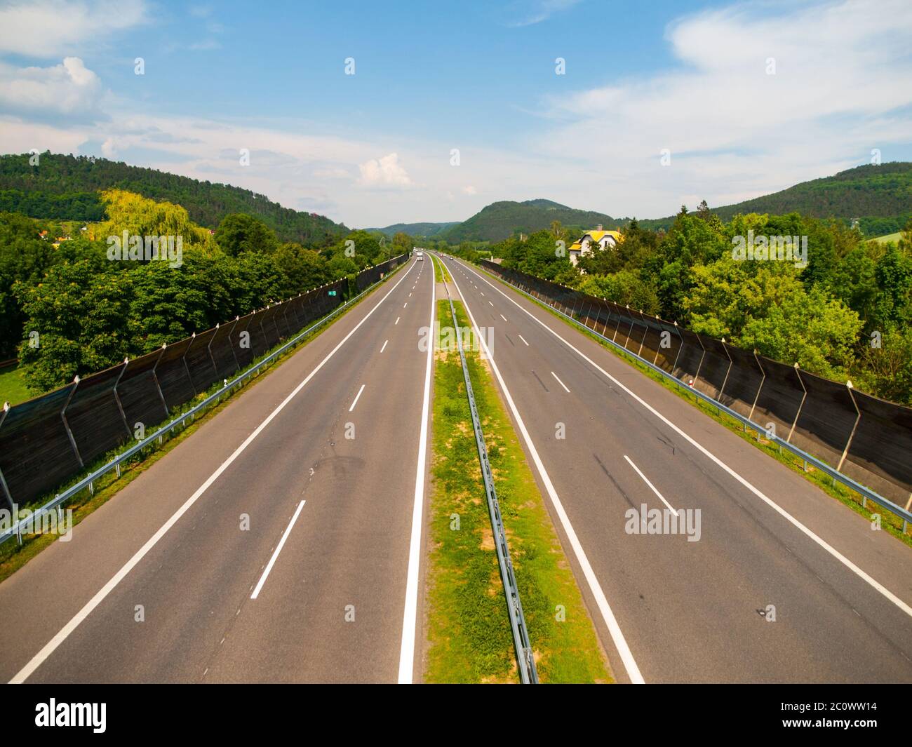 Highway transport hi-res stock photography and images - Alamy