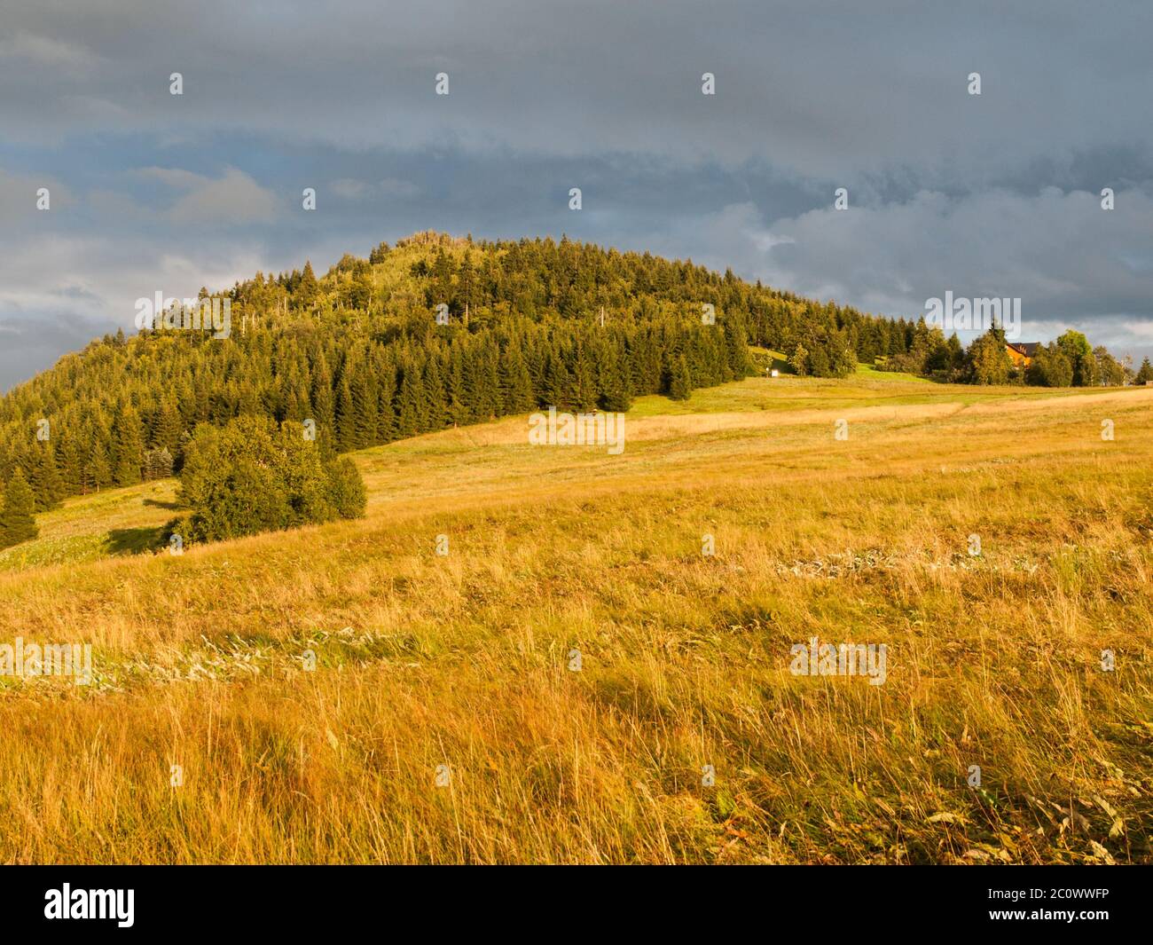 Conical hill hi-res stock photography and images - Alamy