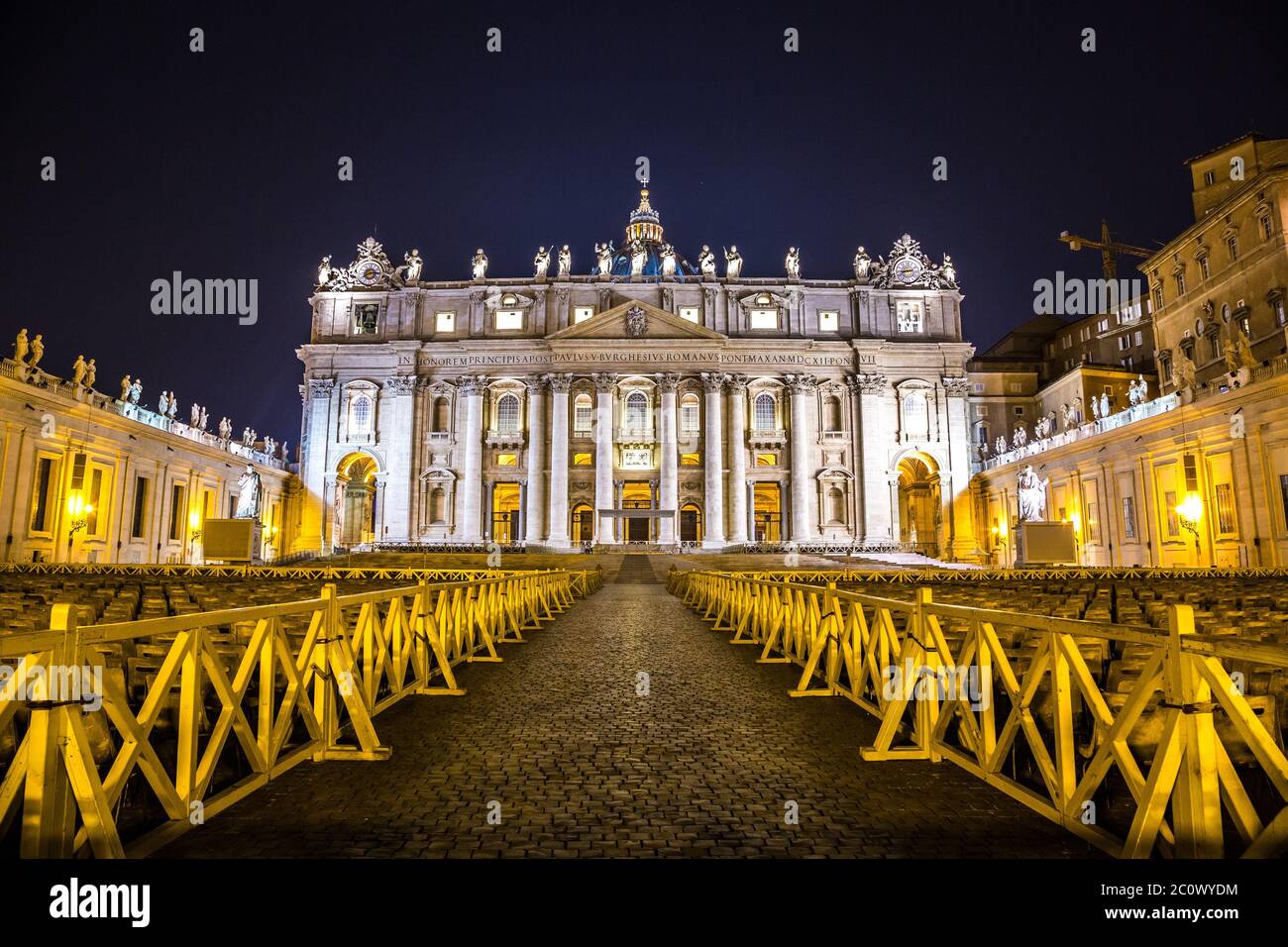 Pope vatican night hi-res stock photography and images - Alamy