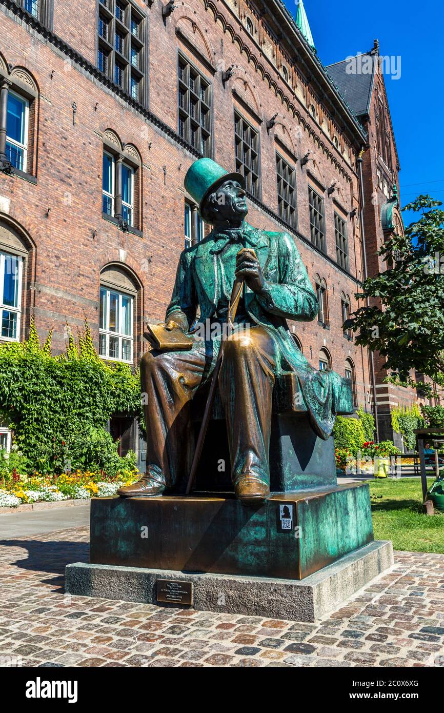 Hans christian andersen statue copenhagen hi-res stock photography and ...