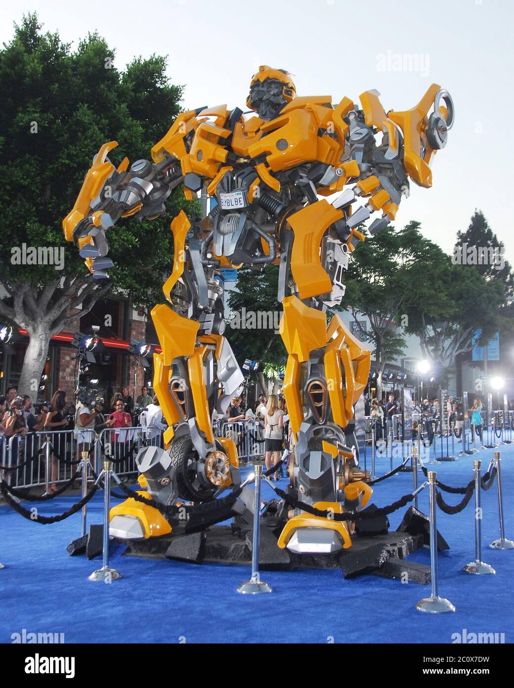 Transformers bumblebee hi-res stock photography and images - Alamy