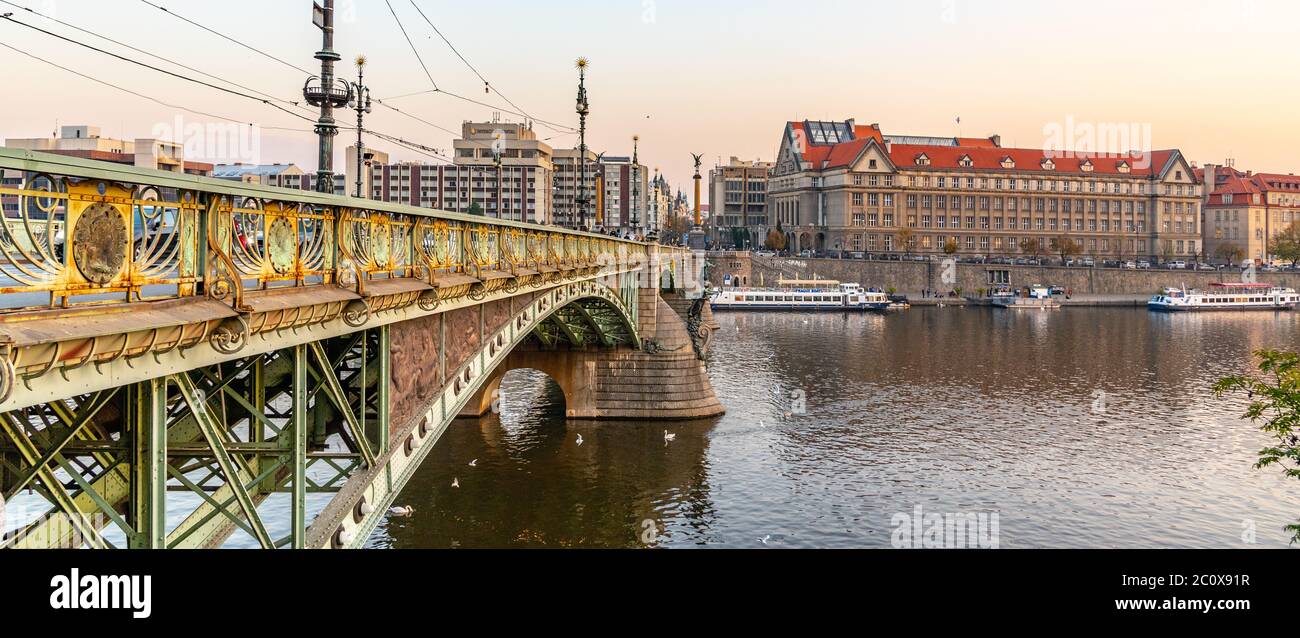 Cech Bridge over Vlatava River in Prague, Czech Republic Stock Photo ...
