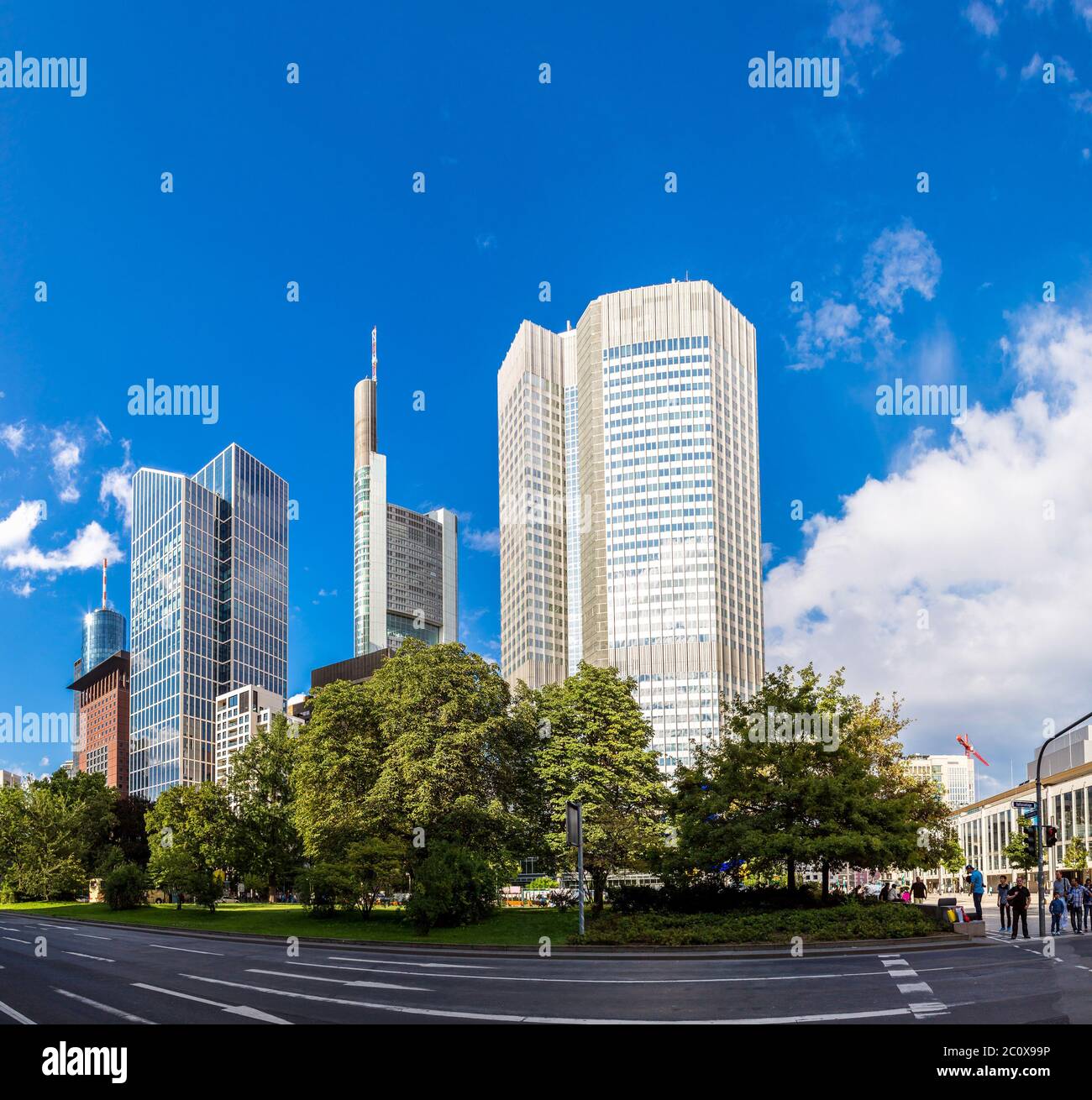 Street frankfurt hi-res stock photography and images - Alamy
