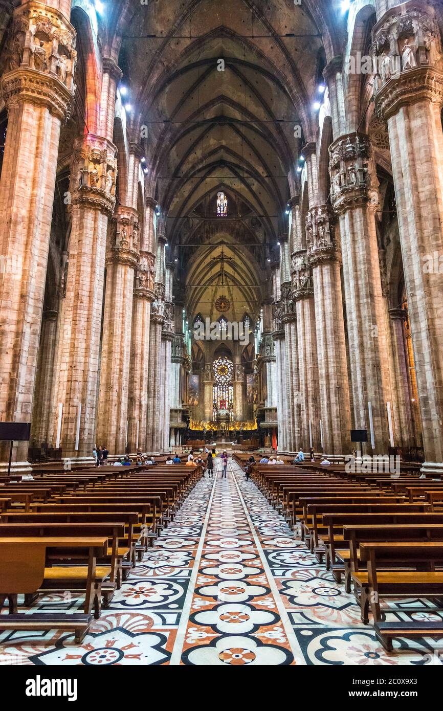 Interior view milano cathedral duomo hi-res stock photography and ...