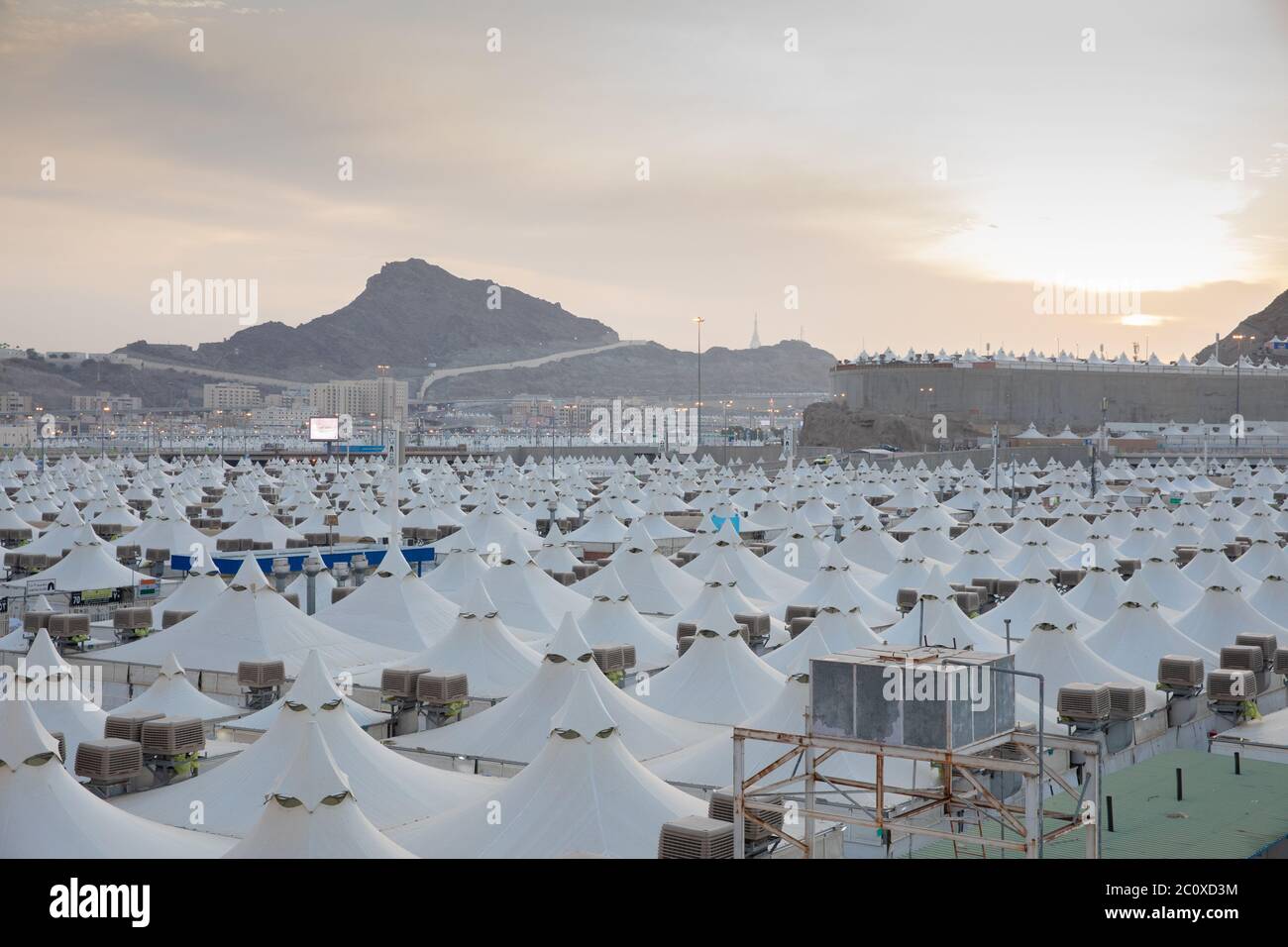 Makkah, Saudi Arabia : Landscape of Mina, City of Tents, the area for ...