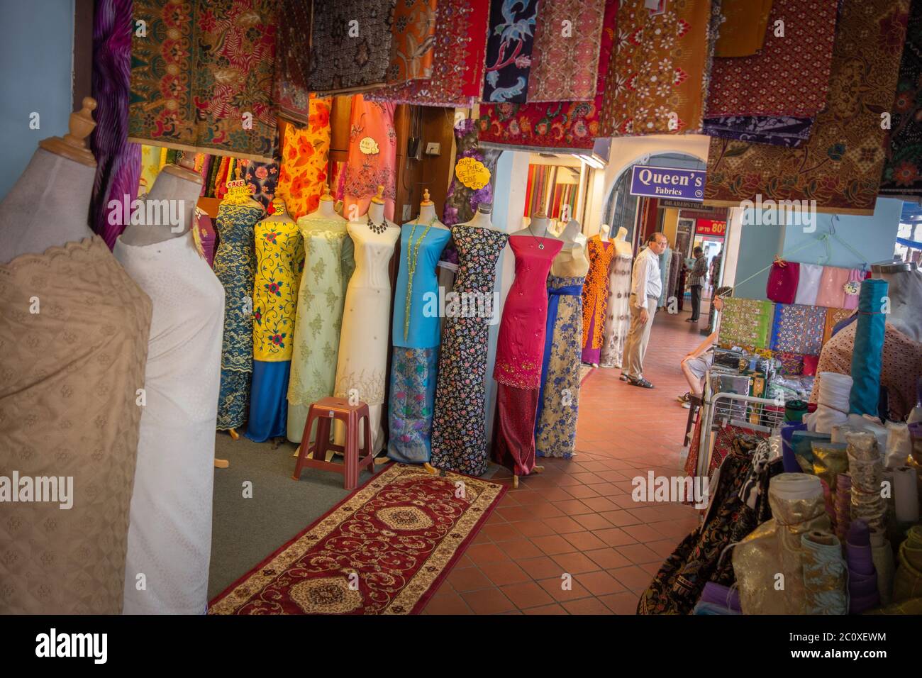 Arab store hi-res stock photography and images - Alamy