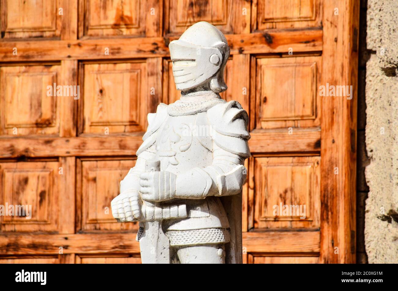 Statue of a Medieval Knight Stock Photo - Alamy