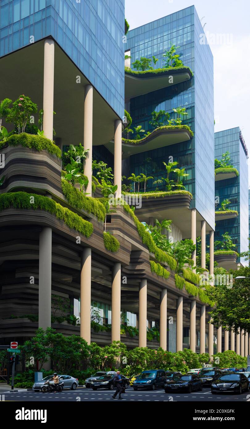 Green building. Central. Singapore Stock Photo - Alamy