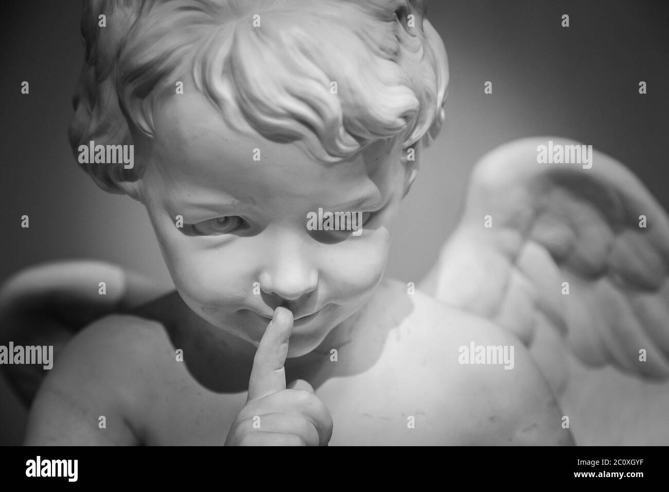 Angel head white marble hi-res stock photography and images - Alamy