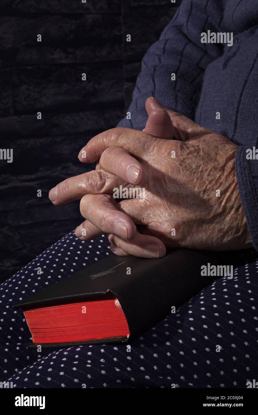 Christian religious senior woman praying hi-res stock photography and ...