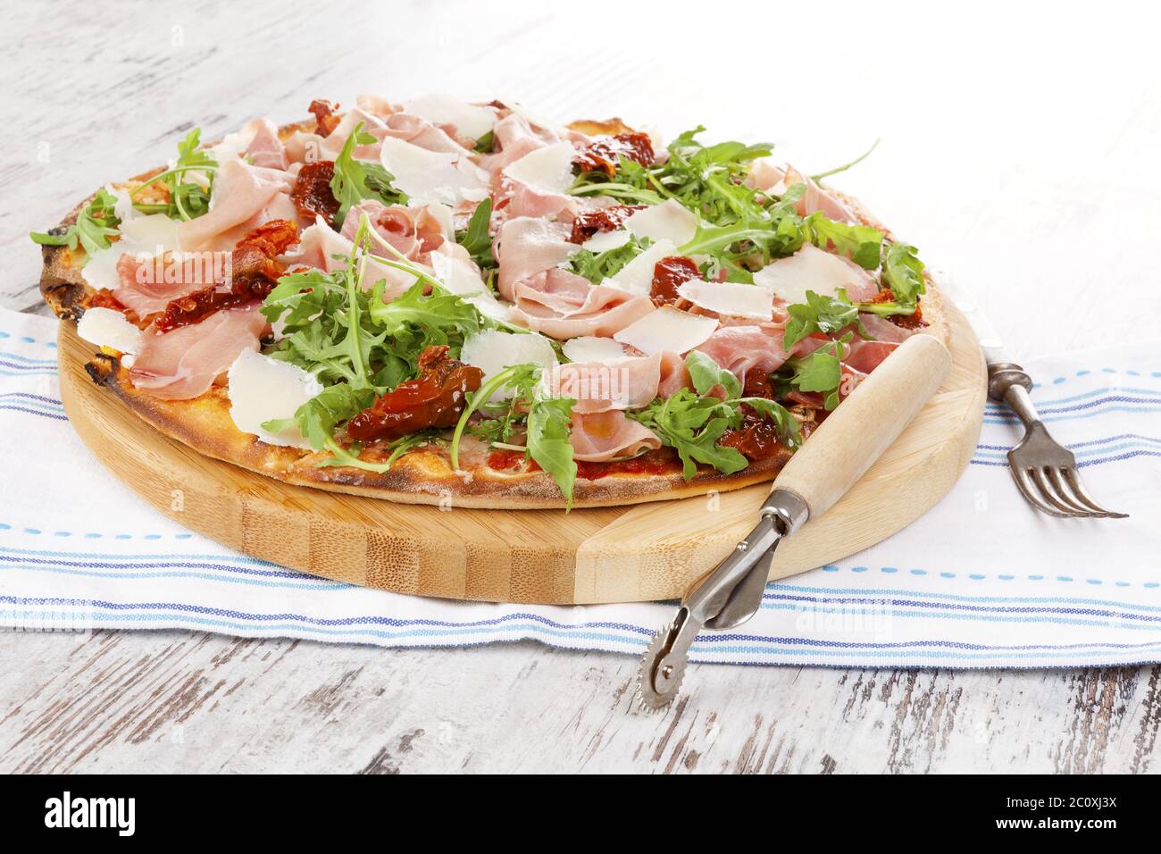 Culinary pizza eating Stock Photo - Alamy
