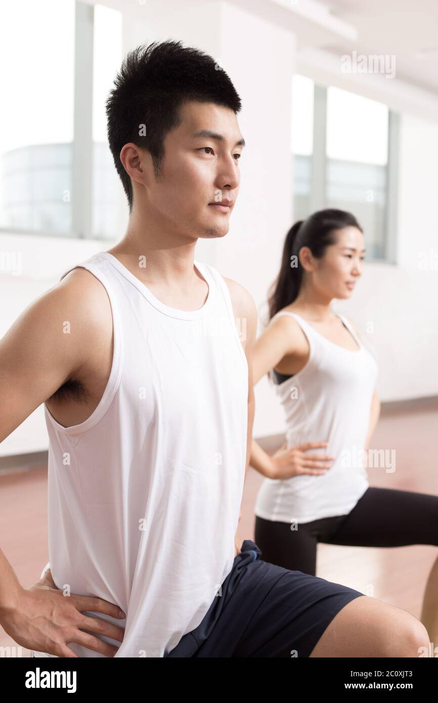 people working out in modern gym Stock Photo - Alamy