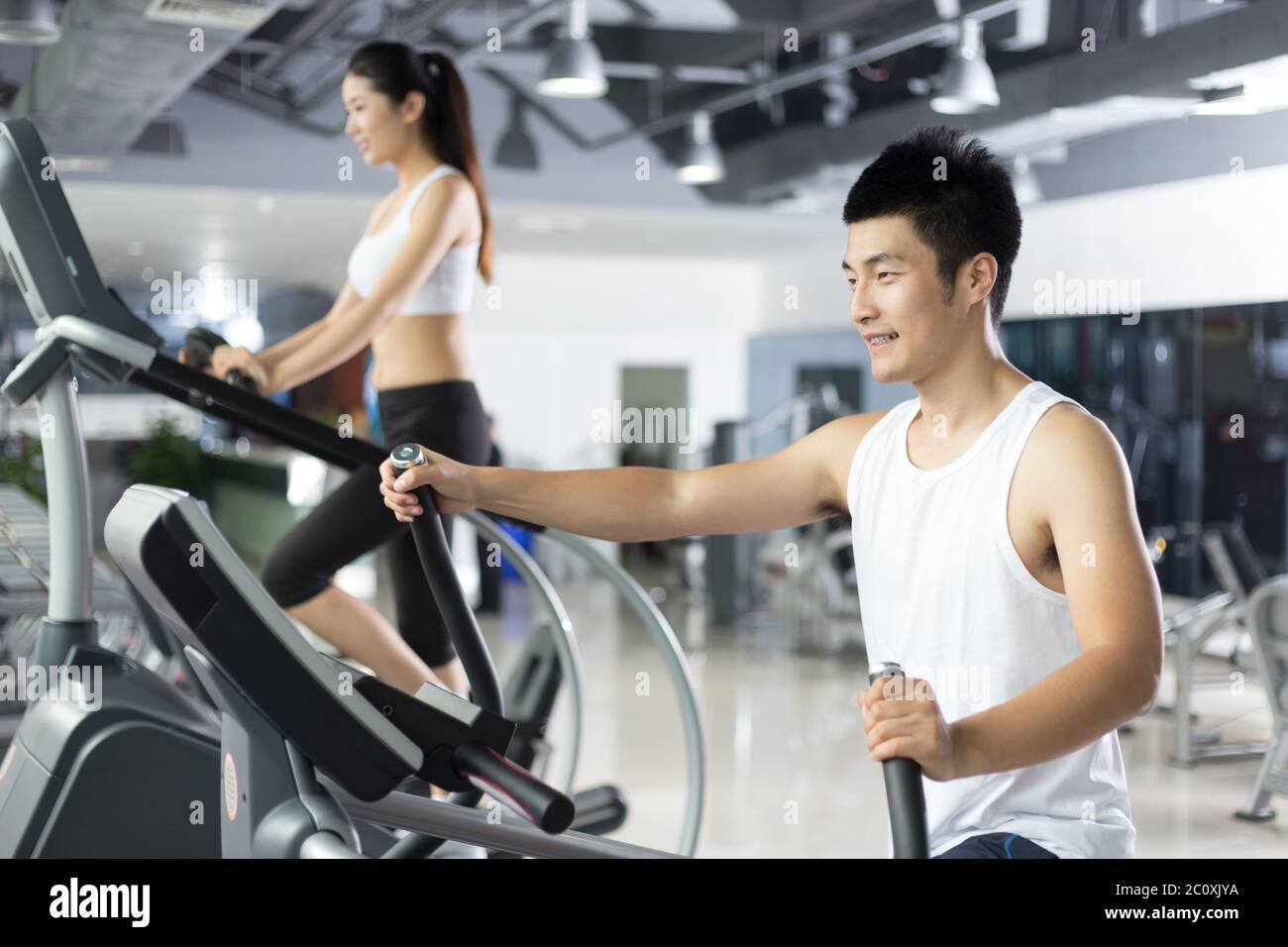 people working out in modern gym Stock Photo - Alamy