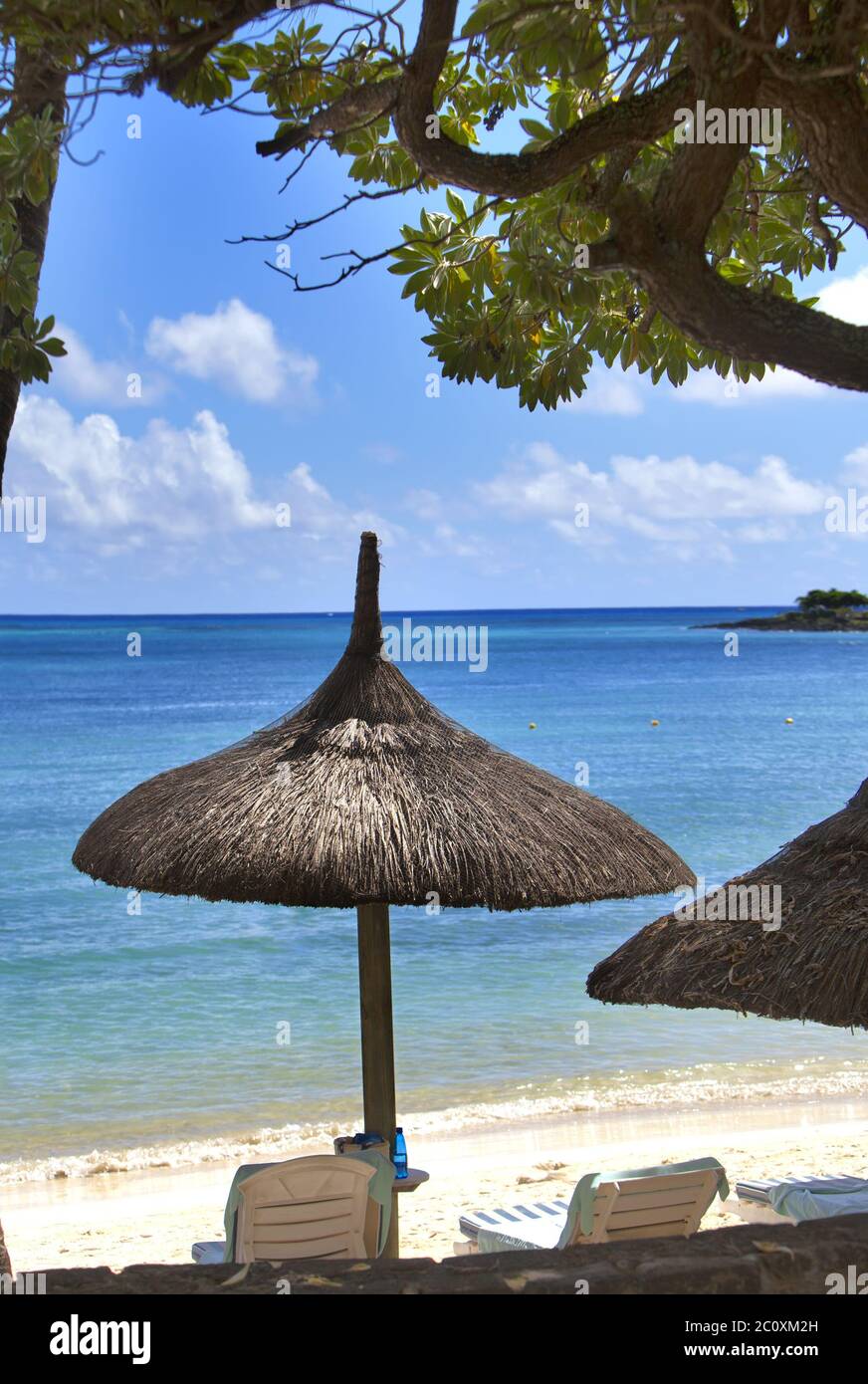 Mauritius island beach sunbathing hi-res stock photography and images ...
