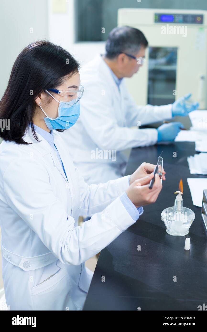 Experiment in lab hi-res stock photography and images - Alamy