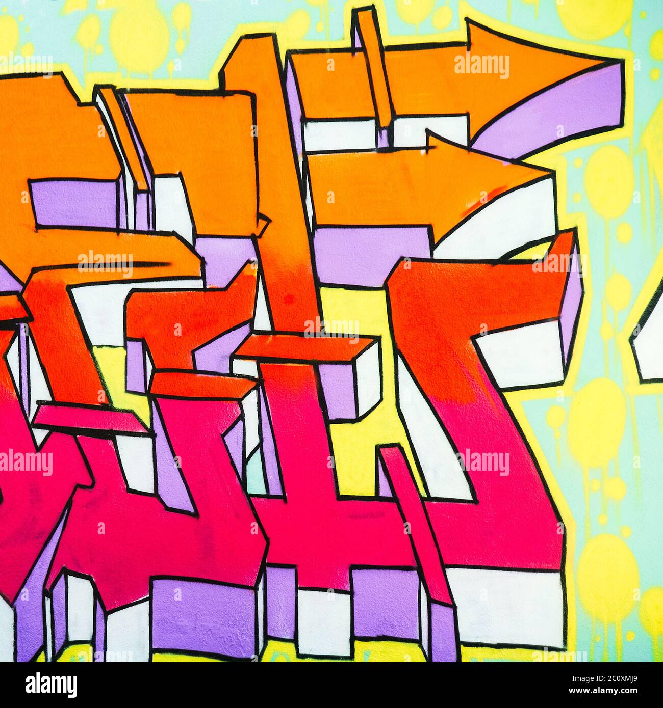 Yellow graffiti hi-res stock photography and images - Alamy