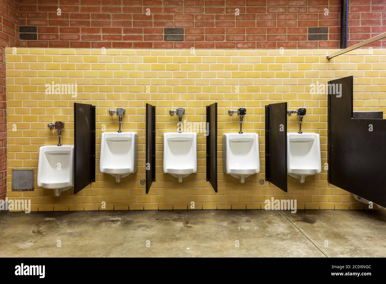 Public restroom hi-res stock photography and images - Alamy