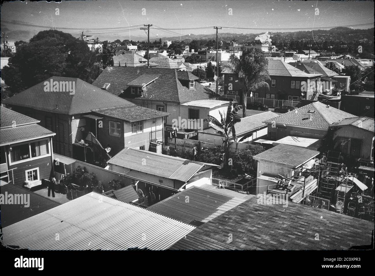 Inner city neighborhood in Oakland California Stock Photo - Alamy