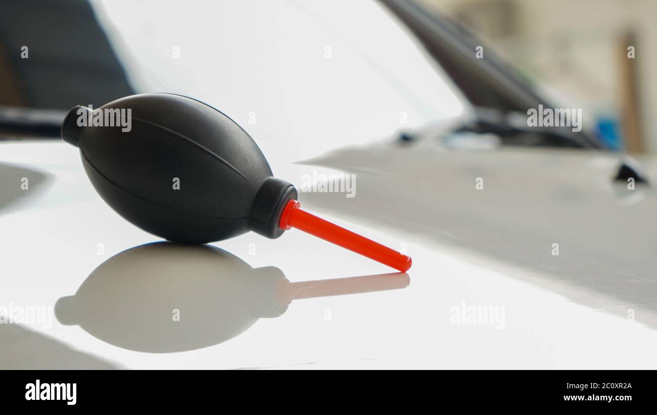 Lens dust blower hi-res stock photography and images - Alamy