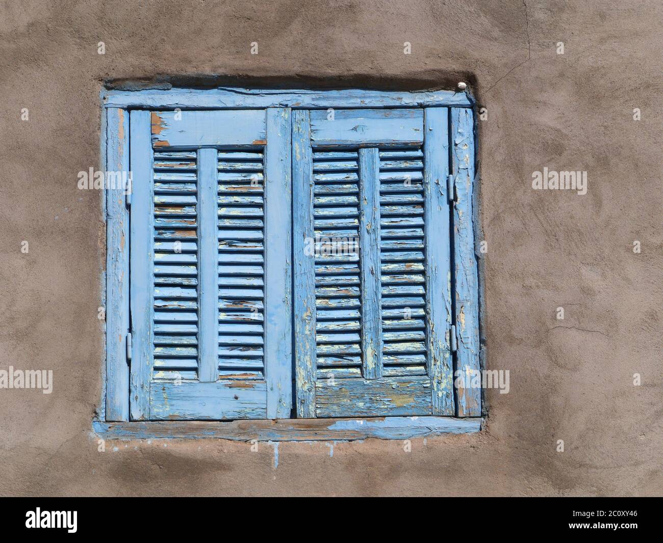 Open and closed shutters hi-res stock photography and images - Alamy