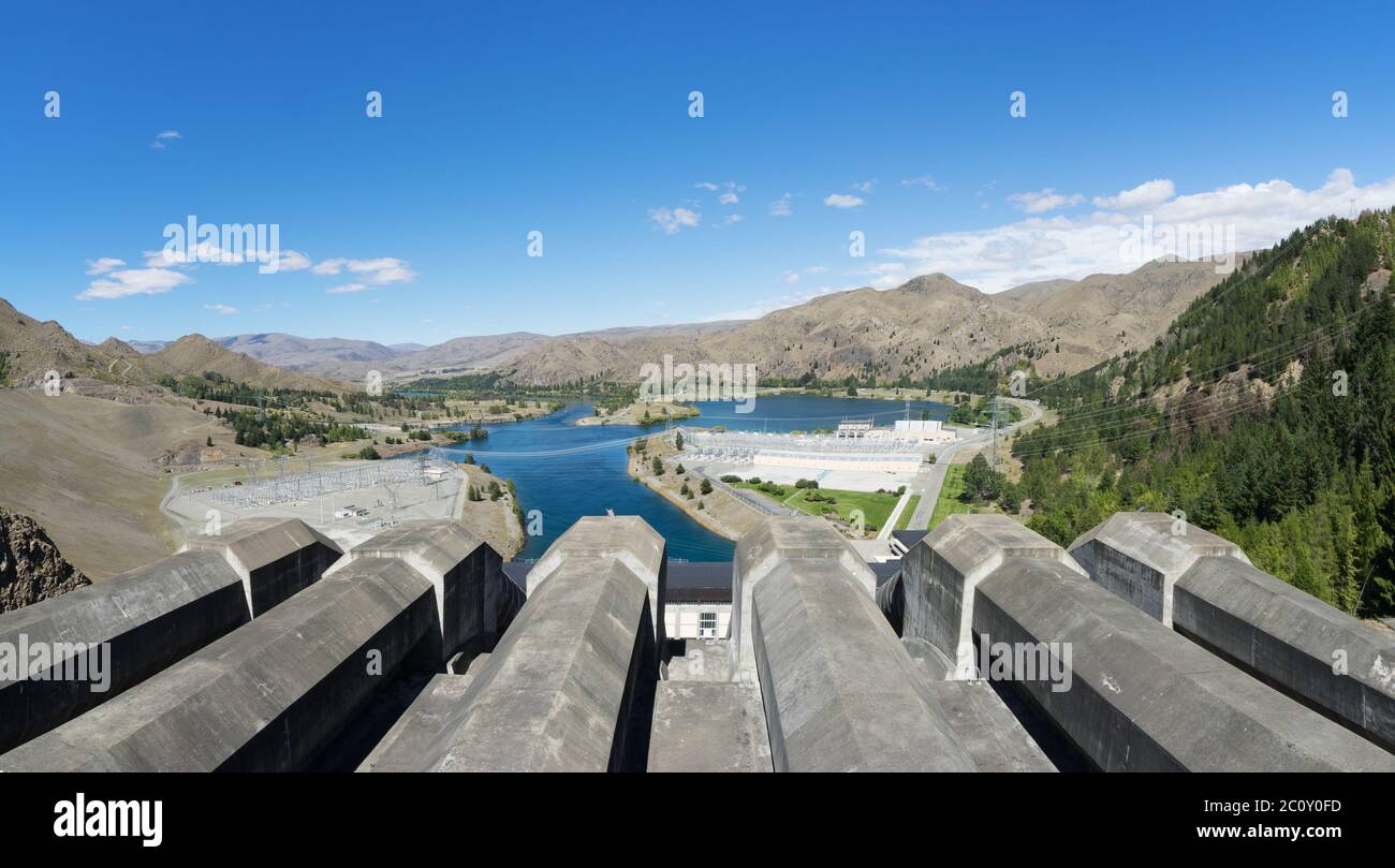 Hydroelectric power station new zealand hi-res stock photography and ...