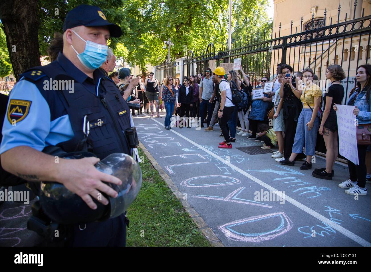 Police violence against black people hi-res stock photography and ...