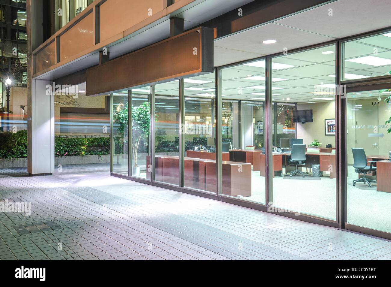 Modern footpath hi-res stock photography and images - Alamy