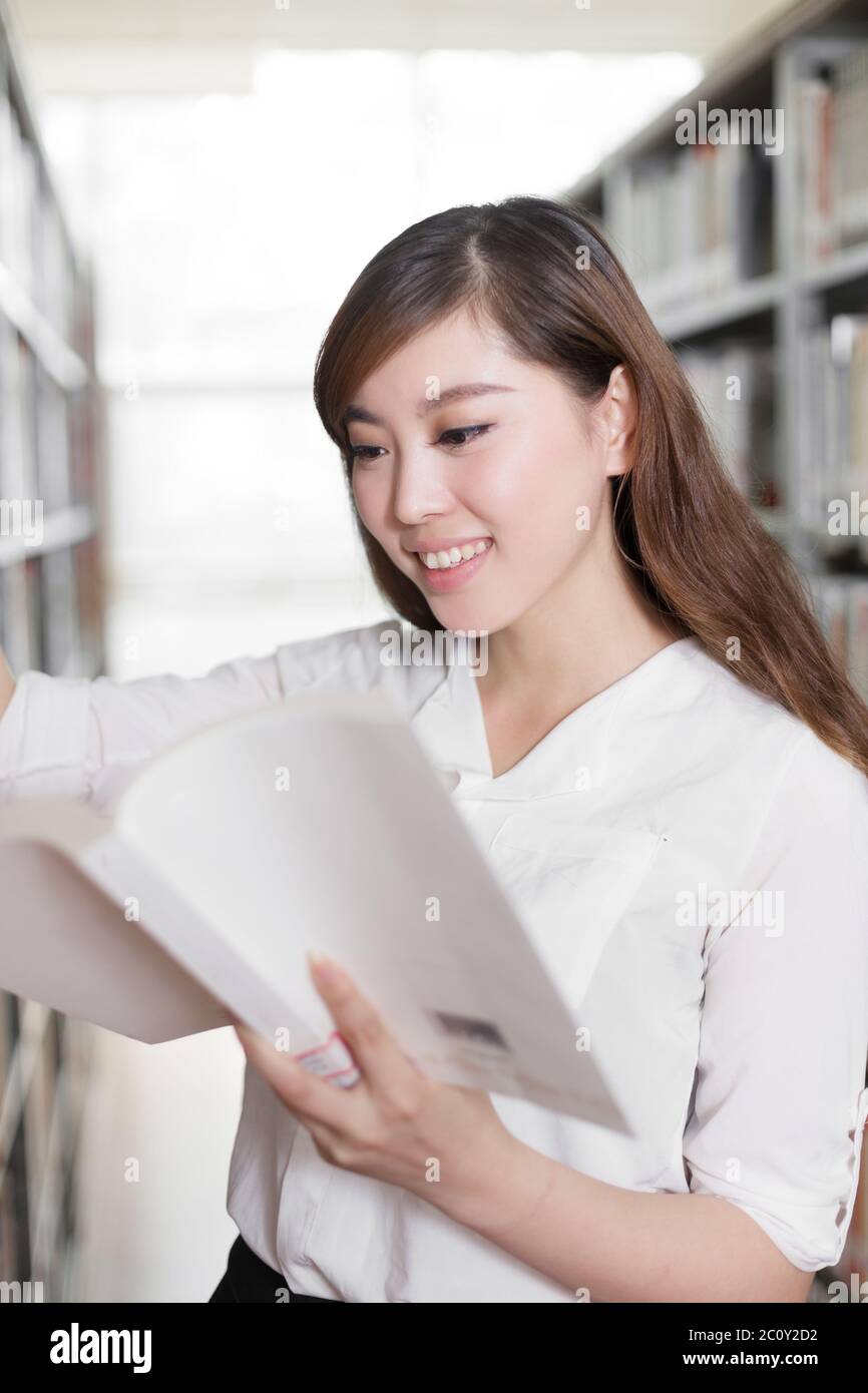 Japanese student studying in library hi-res stock photography and ...