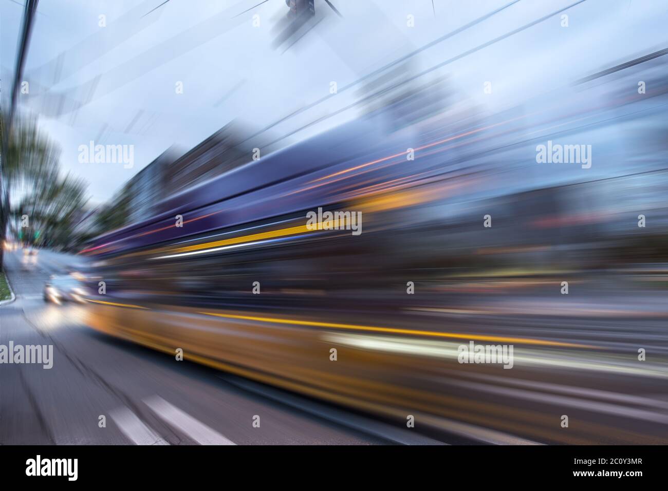 busy vehicles on road in seattle Stock Photo - Alamy