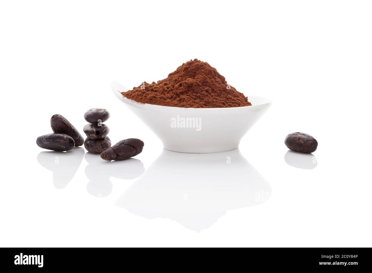 Cocoa beans and cocoa powder Stock Photo - Alamy