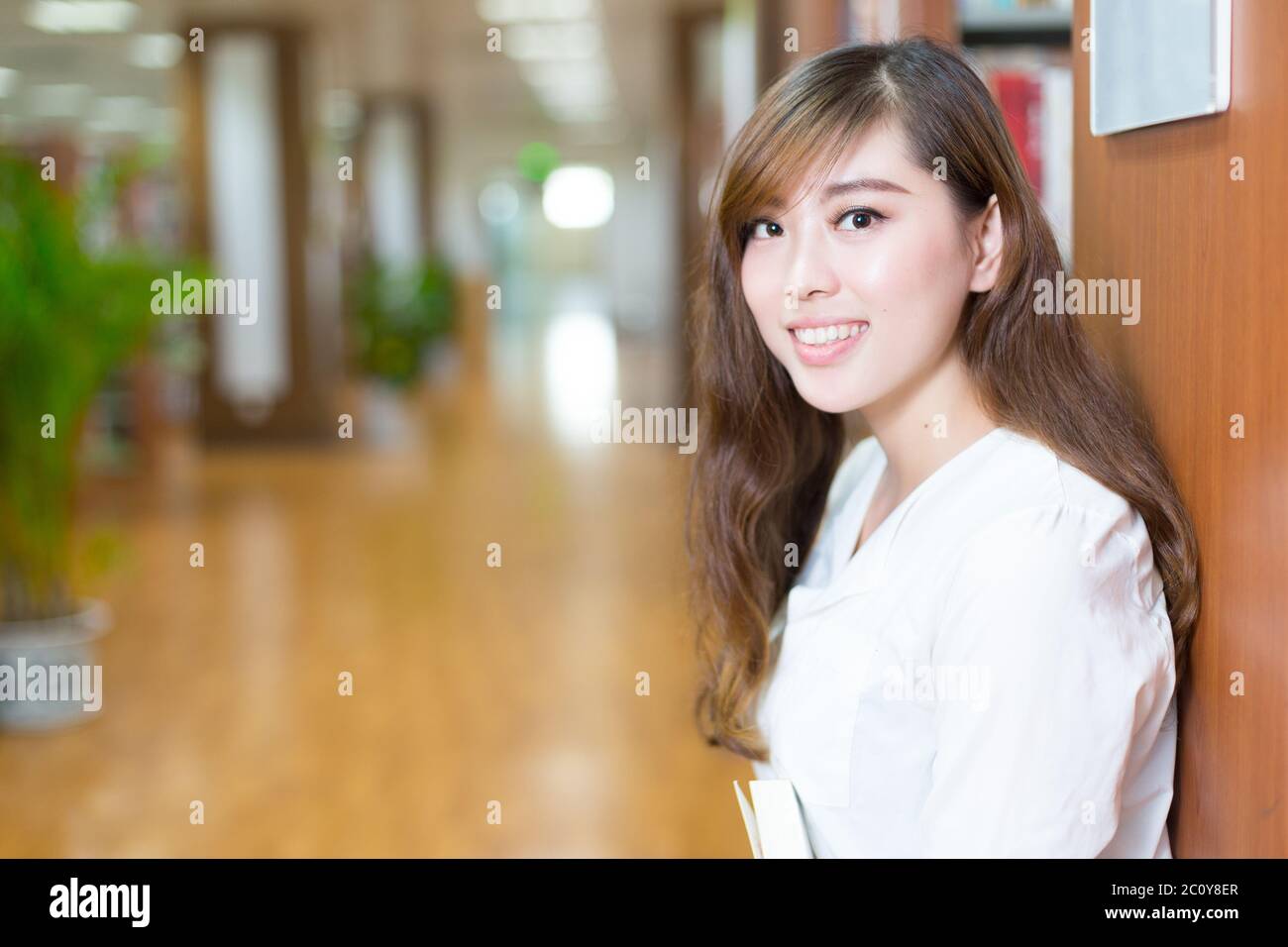 Asian girl library hi-res stock photography and images - Alamy