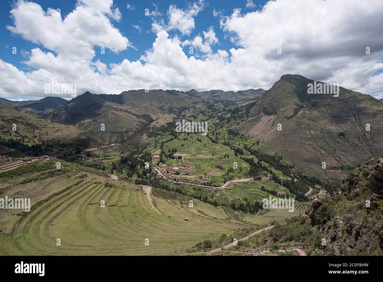 The Sacred Valley and the Inca ruins of Pisac Stock Photo - Alamy