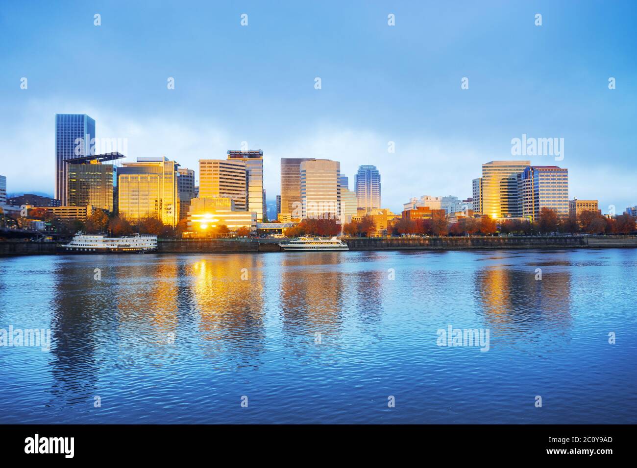 Sky portland hi-res stock photography and images - Alamy