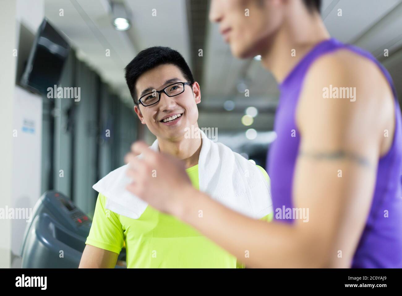 young asian people working out in modern gym Stock Photo - Alamy