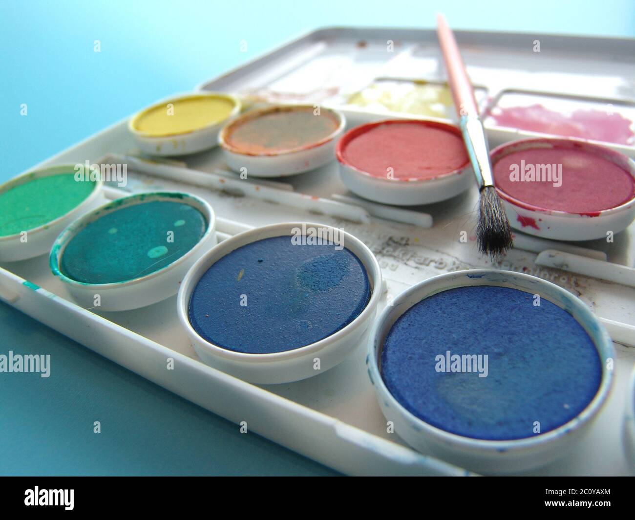Kid water colours hi-res stock photography and images - Alamy