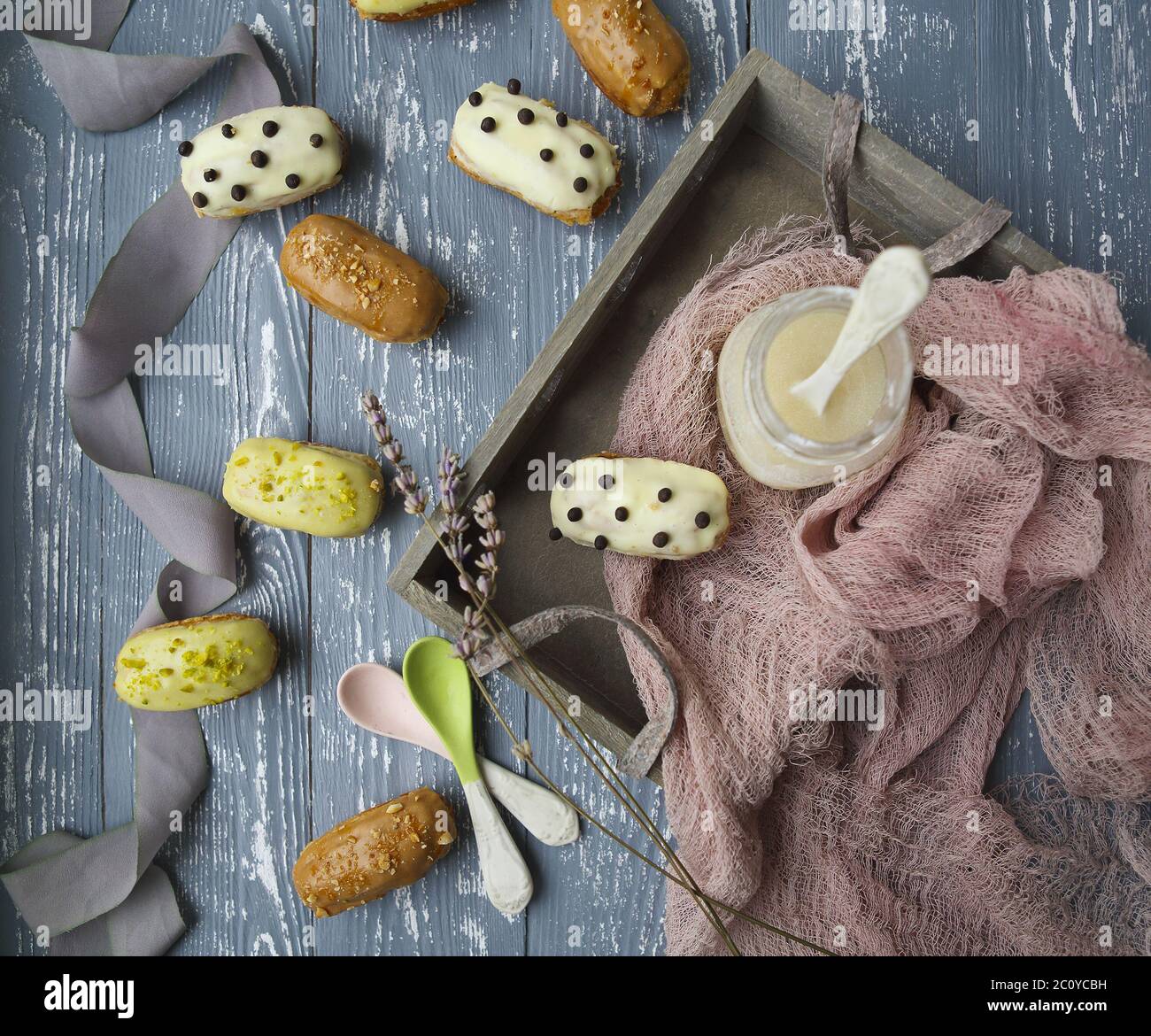 Empty eclairs hi-res stock photography and images - Alamy