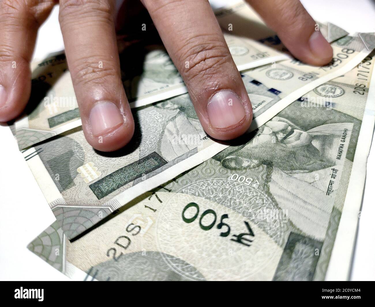 Indian 500 rupee note hi-res stock photography and images - Alamy